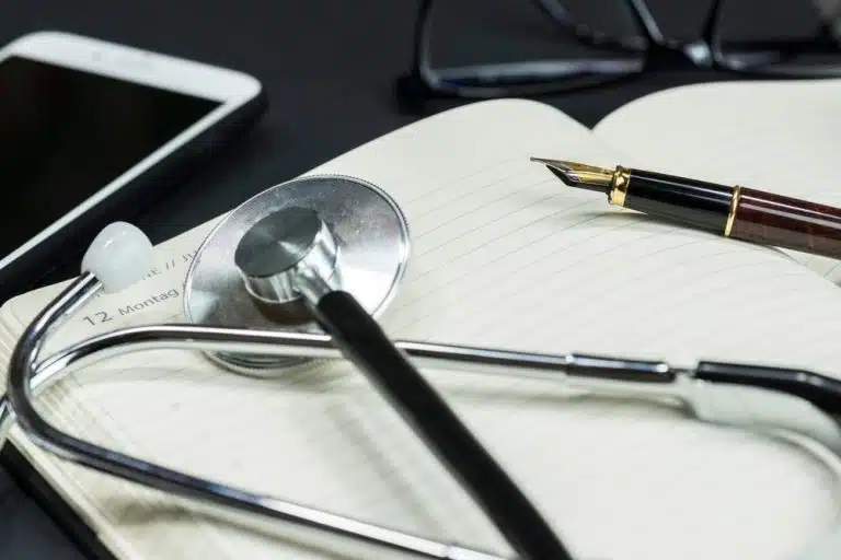 How to get into Harvard Medical School? | AdmissionSight