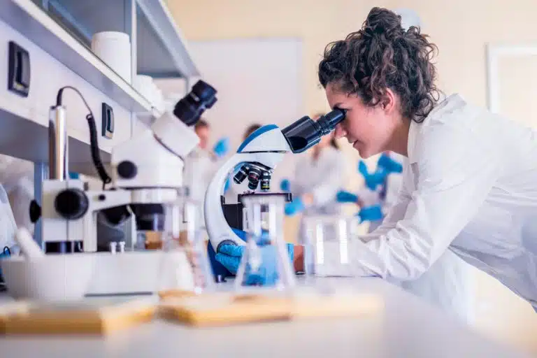 15 Best Forensic Science Colleges in the US | AdmissionSight