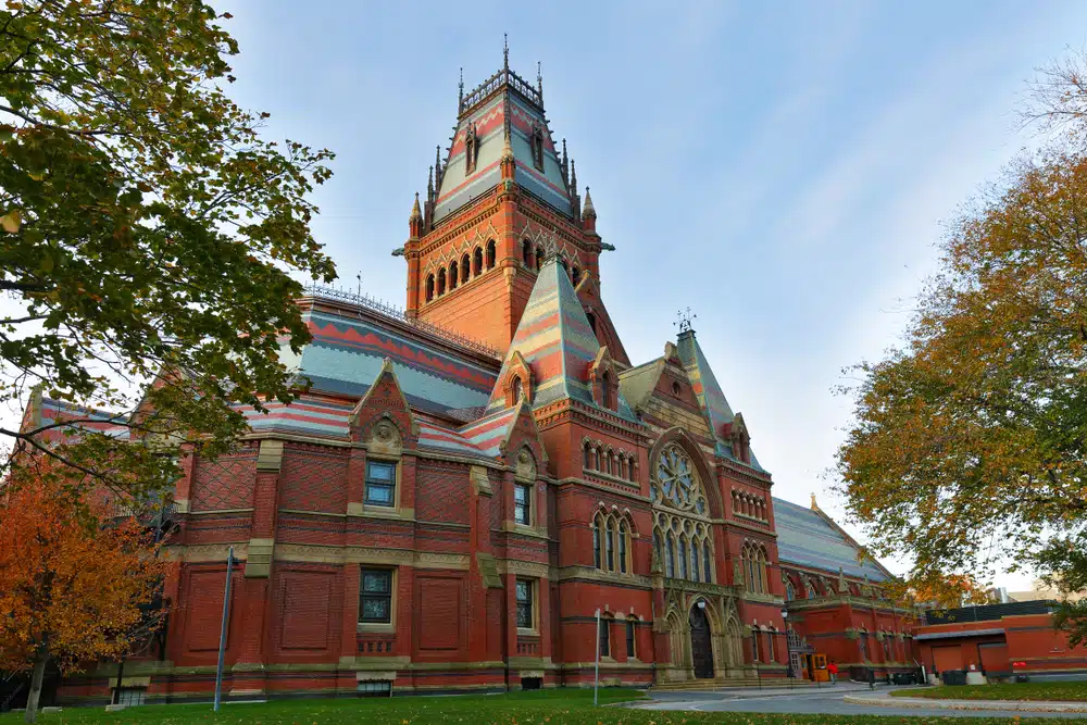 Harvard Campus Tour | AdmissionSight