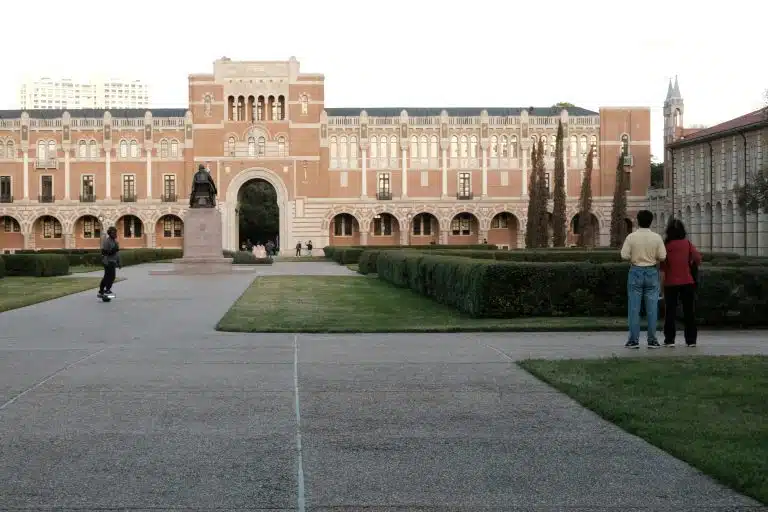 Rice University Campus Tour: Everything You Need to Know | AdmissionSight